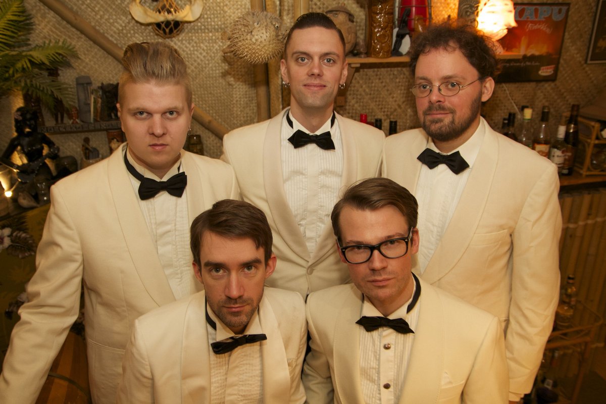 Canciones para sobrevivir CCXV – Junio 13, 2021 – WORST.ADULT.EVER.